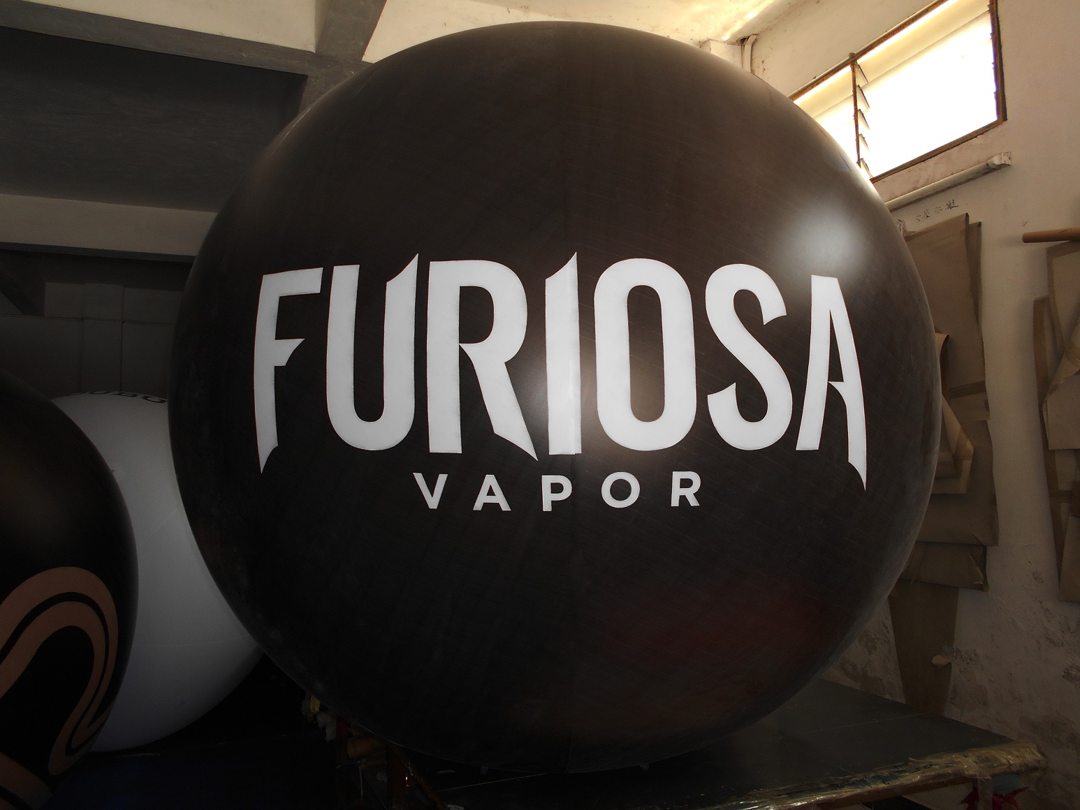 Vape Spheres For Exhibitions - Bloon | Inflatable and Aerial Marketing