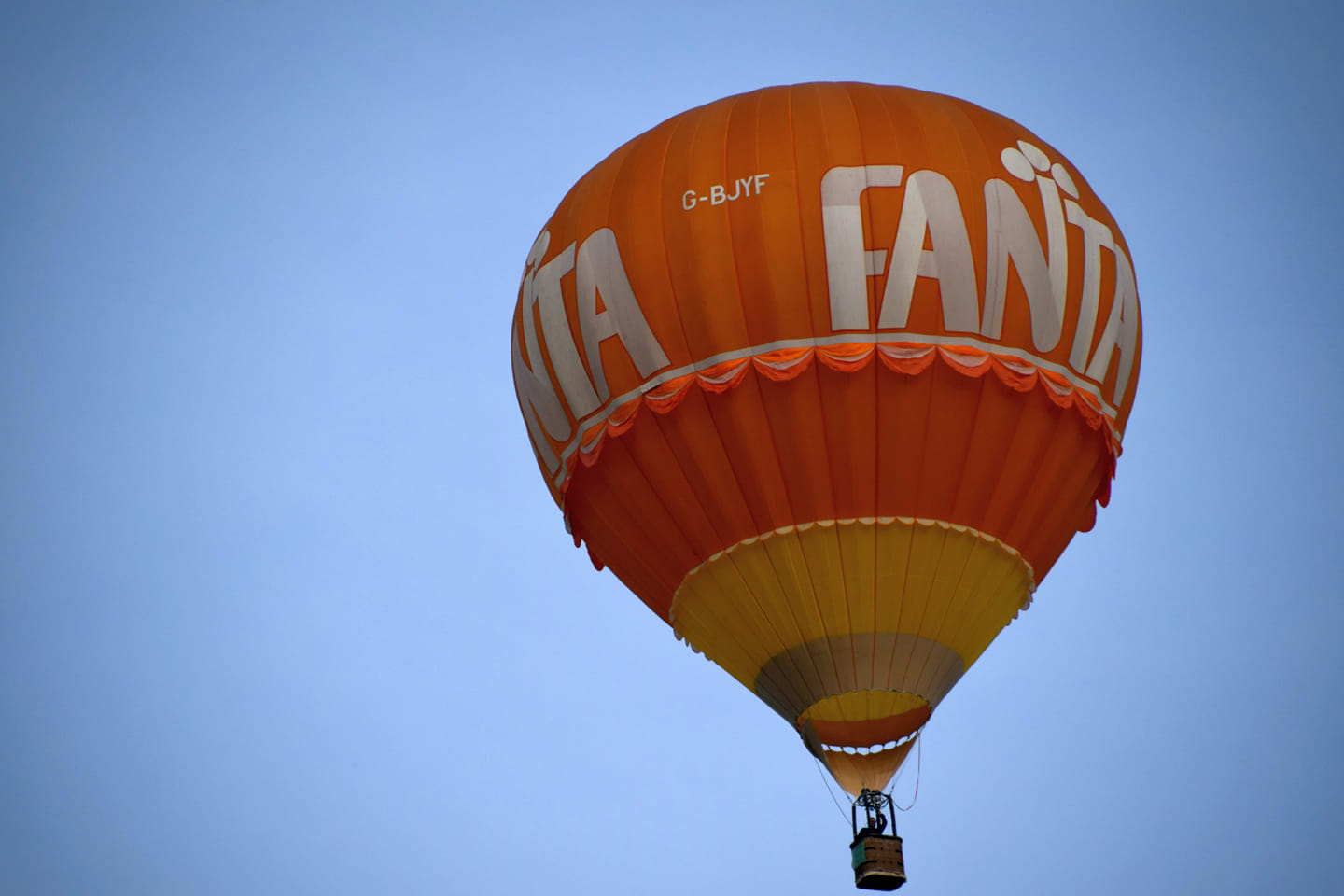 Retro design Fanta Balloon Joins The Fleet - Bloon | Inflatable and ...